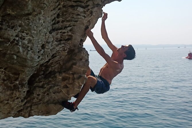 Deep Water Solo and Cliff Jumping Tour in Split | Power Traveller