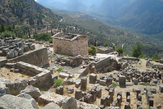 Delphi, Hosios Loukas Monastery Full Day Private Tour From Athens ...