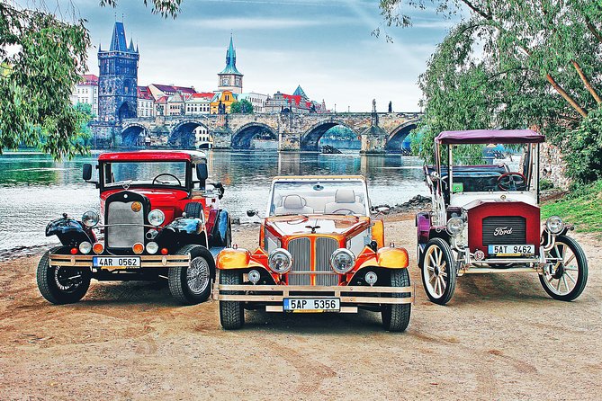 Karlstejn Castle in Vintage Convertible Car | Power Traveller
