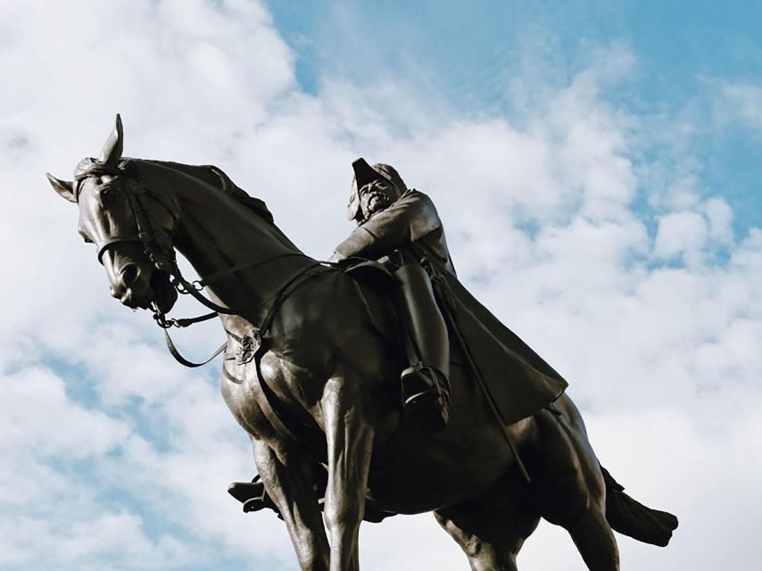 London: City Highlights Guided Walking Tour | Power Traveller