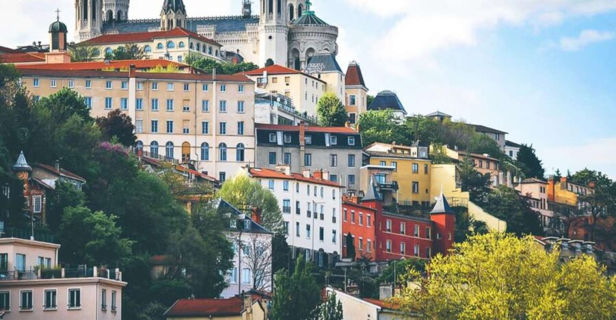 Lyon Old Town Exploration Game: Nazi Escape | Power Traveller