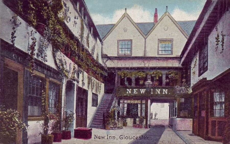 Newent: Ghost Tour | Power Traveller