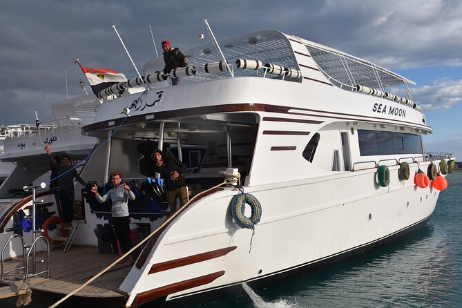 Orange Bay Sea Trip VIP | Power Traveller