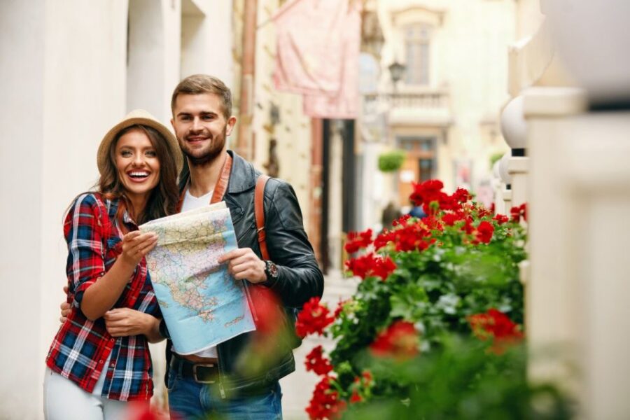 Self-Guided Tour Discover Londons History and Attractions | Power Traveller