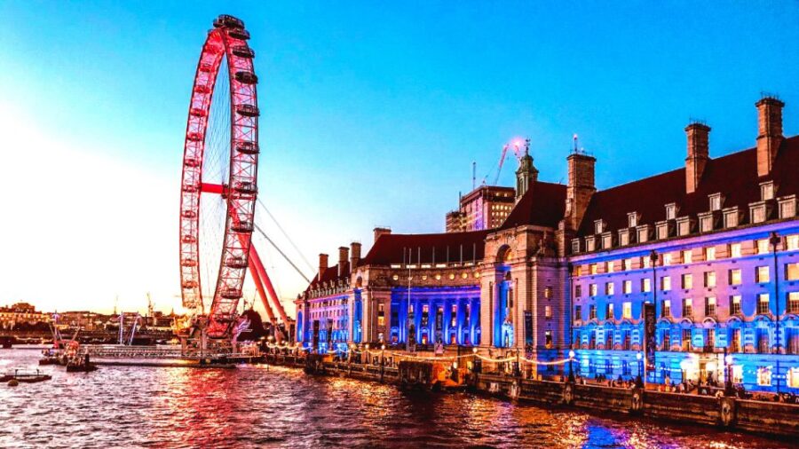 Secrets of London City, Self-Guided City Discovery Game | Power Traveller