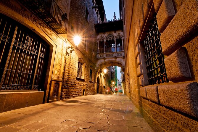 Barcelona Gothic Quarter Ghost Hunt Quest Experience | Power Traveller