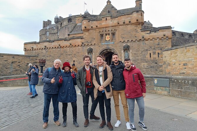 Edinburgh Private Walking Tour in English | Power Traveller