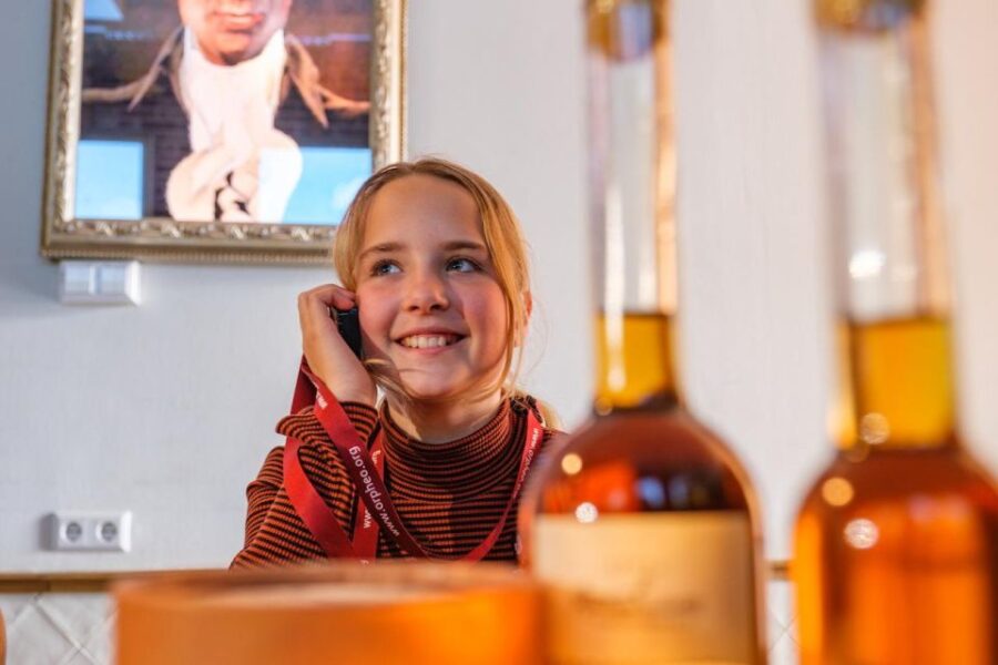 Gouda: Syrup Waffle Factory Ticket With a Waffle | Power Traveller