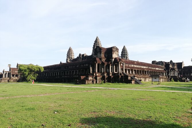 Private Angkor Wat Temple Tour | Power Traveller