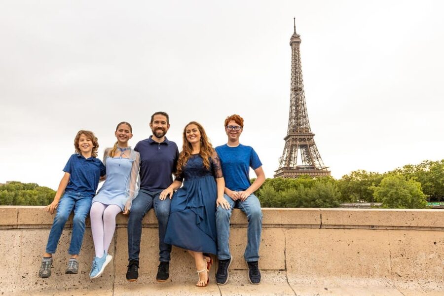 Profesional Photoshoot in Paris | Power Traveller
