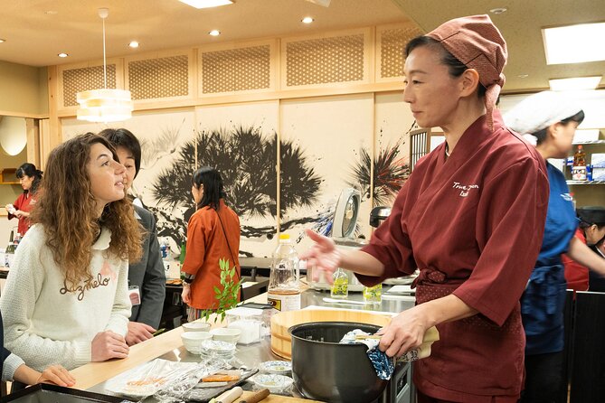 Sushi Making Experience in Front of Tokyotower | Power Traveller