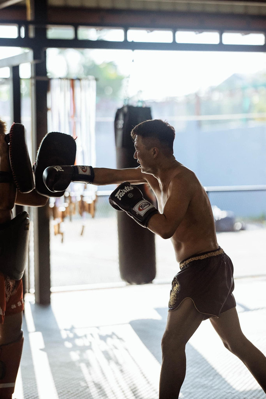 Chiangmai: Muay Thai Training Academy | Power Traveller