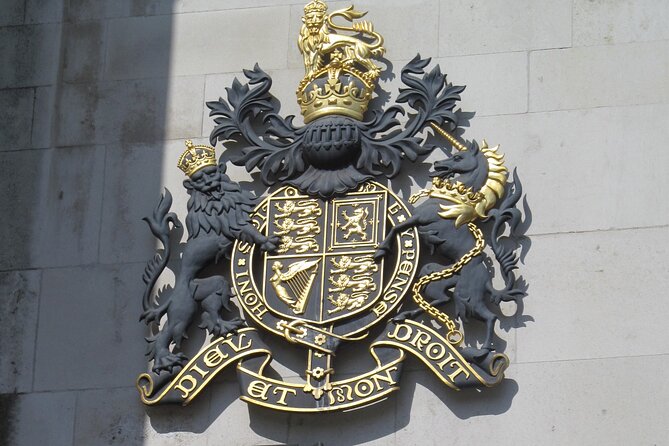 Law in London Walking Tour | Power Traveller