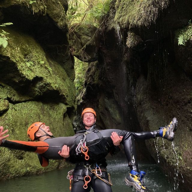 Madeira: Lokoloko Canyoning Level 1 | Power Traveller