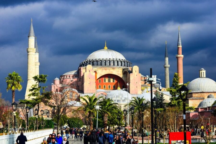 Magnificient Istanbul Full Day City Tour German Guide | Power Traveller