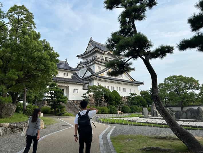 Osaka: Local Castle, Unique Festival & Gardens in 2 Hours | Power Traveller