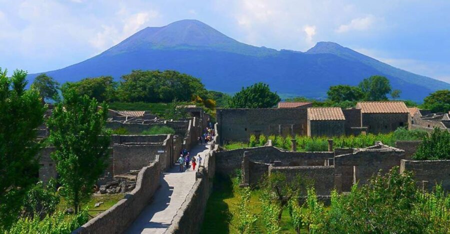 Pompeii and Vesuvius Full-Day Tour From Amalfi Coast | Power Traveller