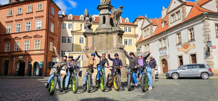 Prague: Electric Scooter & Cruiser Fat Ebike Rental | Power Traveller