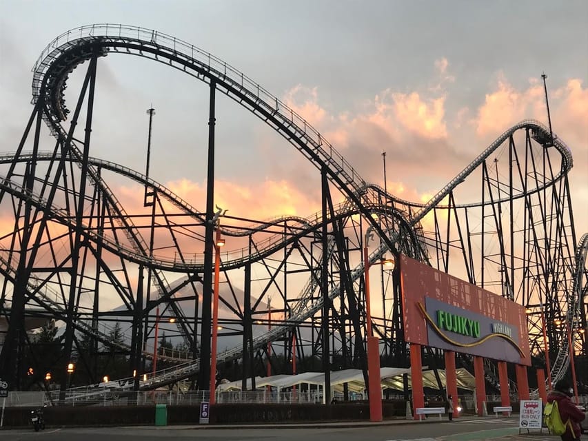 Private Transfer From Fuji-Q Highland to Tokyos 23 Wards | Power Traveller