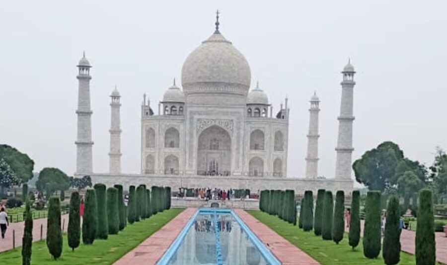 Sunrise Taj Mahal Tour From Delhi by Car | Power Traveller
