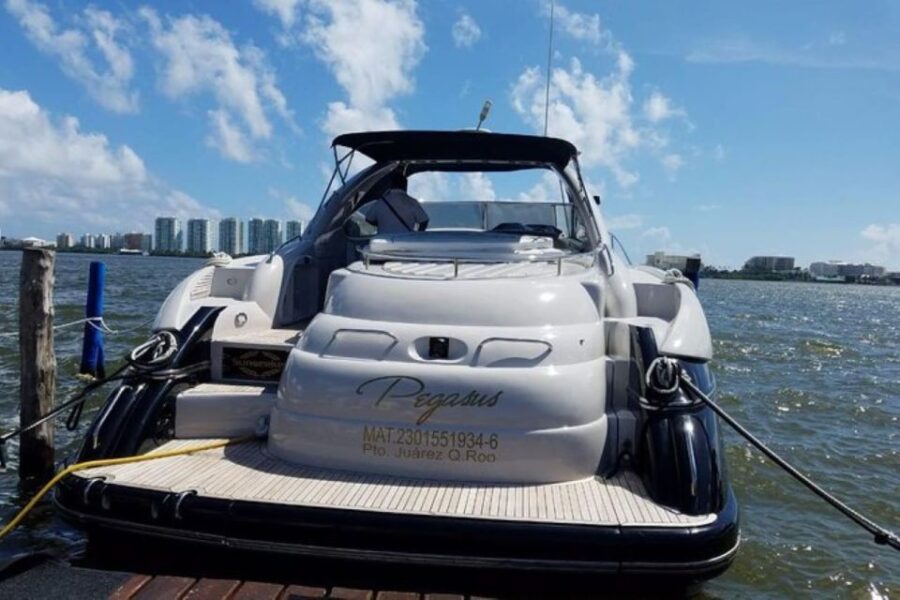 Sunseeker 60 Feet up to 20 People | Power Traveller