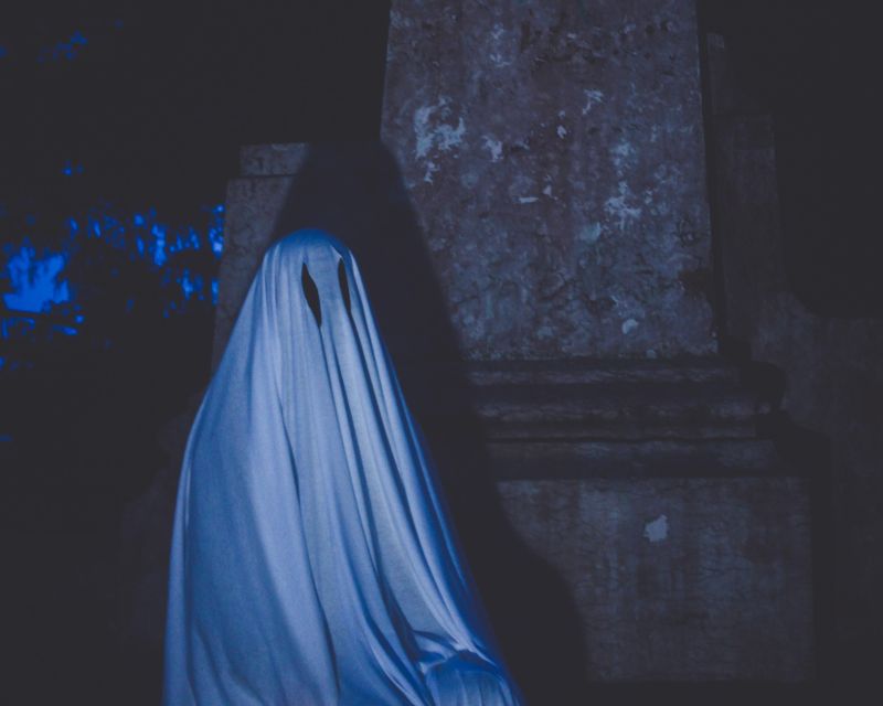 The Porto Ghost Walk: Haunted Private Tour in Old Porto | Power Traveller
