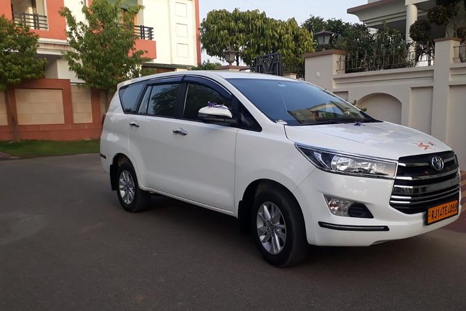 Private Car Jaipur to New Delhi | Power Traveller