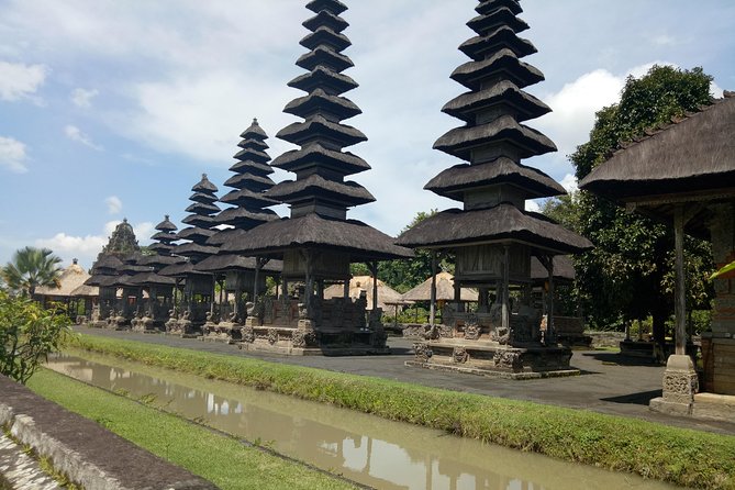 Private Tour: Leke-Leke Waterfall, Handara Gate & Iconic Temples ...