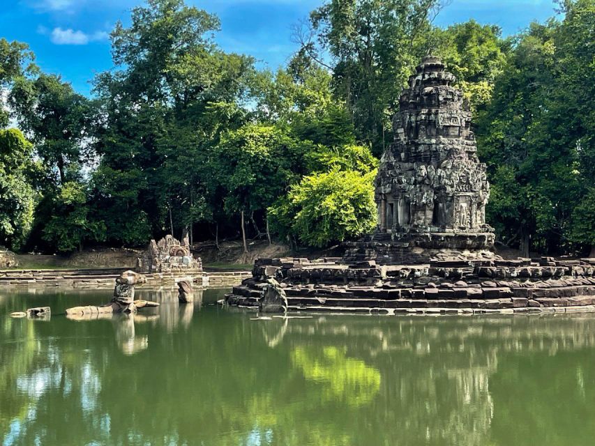 Small-Group Tour of Grand Circuit Temples With Banteay Srei | Power ...