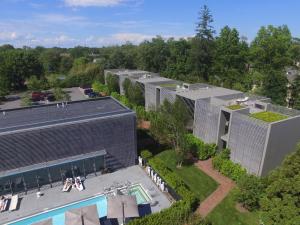 Topping Rose House Review | Power Traveller