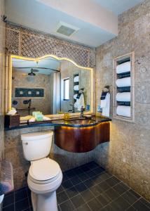 Pantai Inn Review | Power Traveller