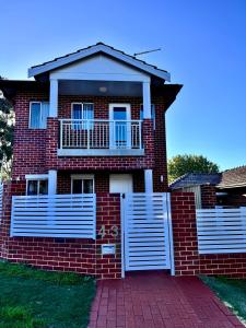 43 Drew Road Ardross Review | Power Traveller