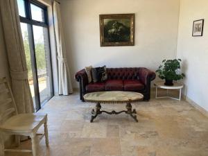 LIAPIS ESTATE Rostrevor Adelaide Review | Power Traveller