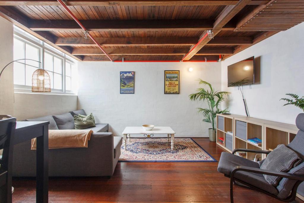 Jarrah Loftprime Location Freo Warehouse Review | Power Traveller