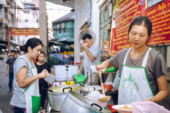 Bangkok Sights Walking Tour With Local Guide! | Power Traveller