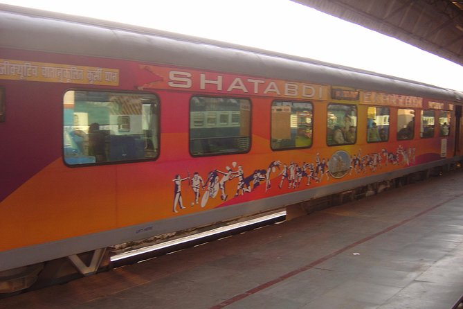 Day Tour From Khajuraho to New Delhi via Agra | Power Traveller