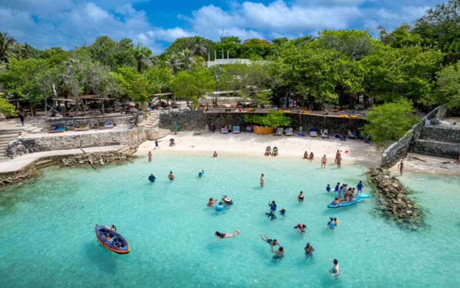 Enjoy a Day of Sun and Beach in Paue Islands of Rosario | Power Traveller