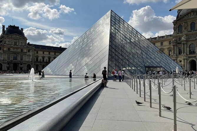 Famous Sights of Paris- Private Tour With Pick-Up and Drop-Off | Power ...