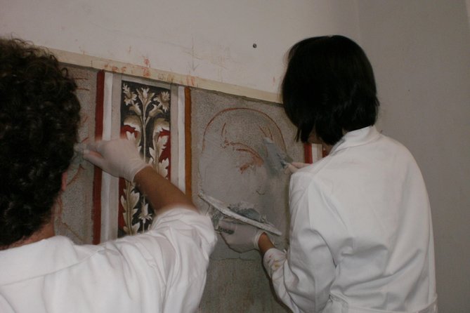 Fresco Painting Class in Florence | Power Traveller