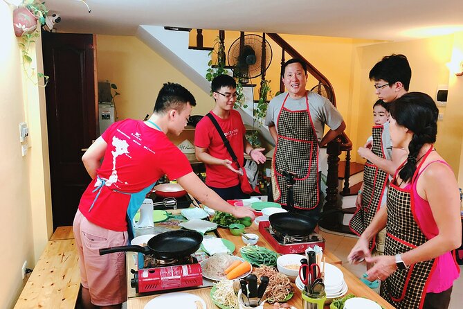 Hanoi Cooking Class With Local People | Power Traveller