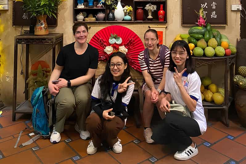 Hanoi: CUSTOMIZED Walking Tour (Evening) | Power Traveller