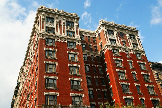 Midtown Mob Hits & Hangouts Quest Experience in New York | Power Traveller