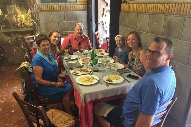 Tasty Roman Lunch Food Tour Around the Farmers Market, Pantheon & Trevi ...