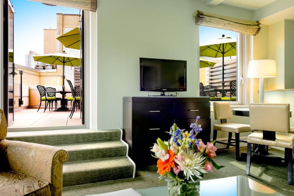 Hotel Beacon Review | Power Traveller