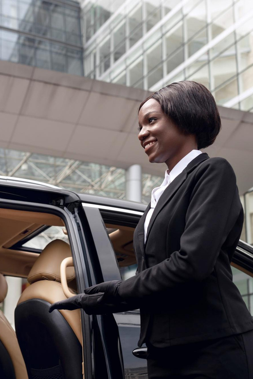 Jamaica: VIP Fast-Track Airport Butler Arrival Service | Power Traveller