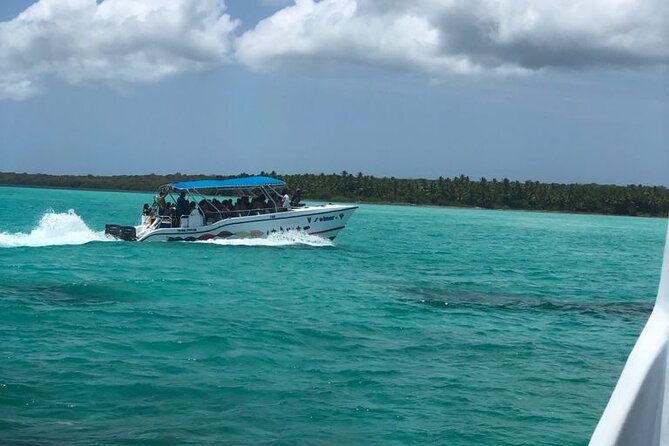 Riu Punta Cana - Round Trip Shuttle - Punta Cana Airport | Power Traveller