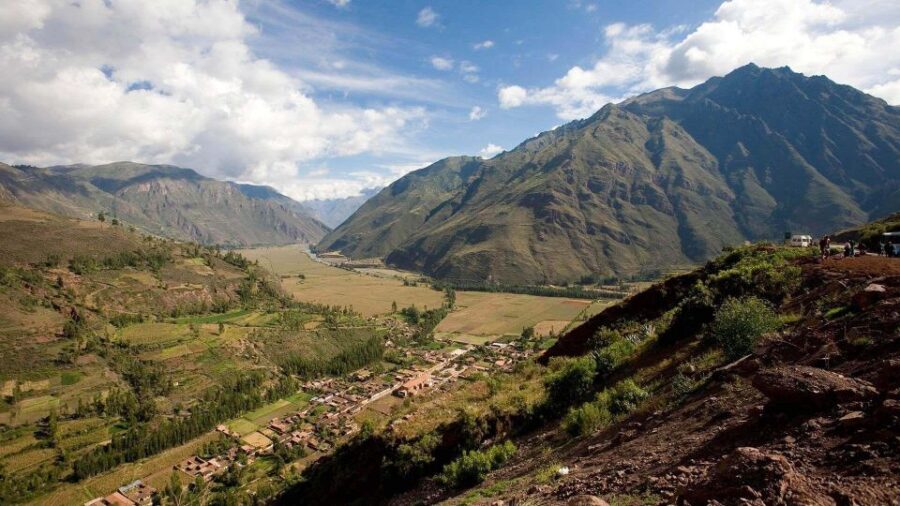 Sacred Valley Tour Pisac Ollantaytambo and Chinchero | Power Traveller