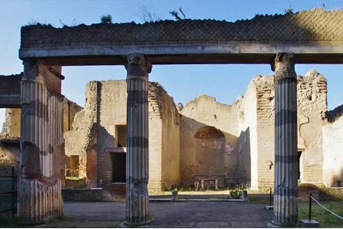 Small Group Tour Pompeii and Herculaneum From Rome | Power Traveller