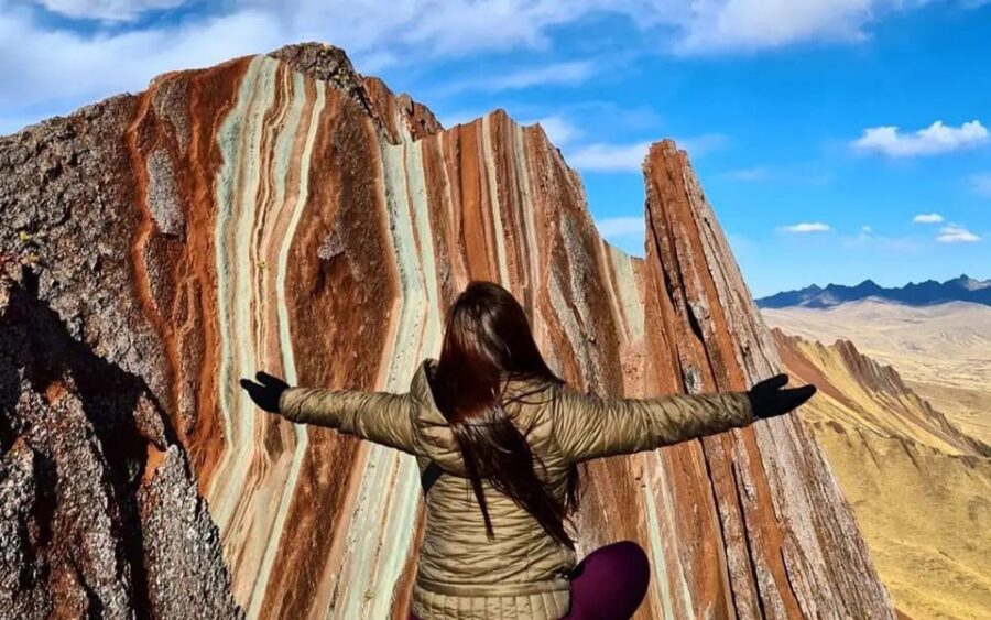 TOUR PALLAY PONCHO FULL DAY IN PRIVATE SERVICE | Power Traveller