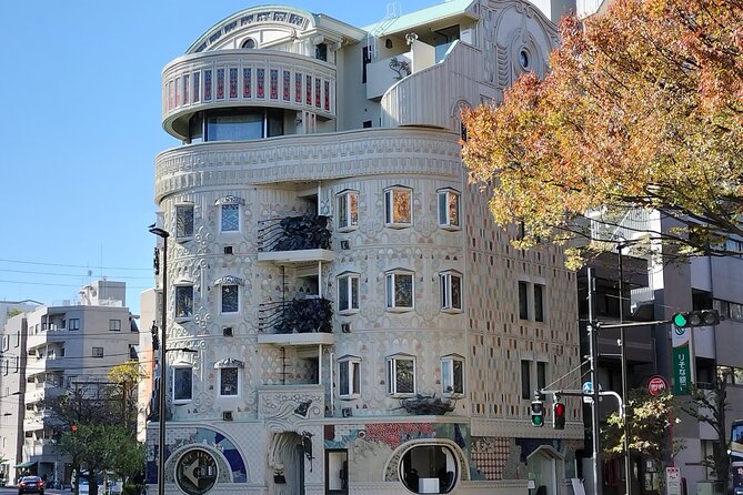 Walking Discovery Tour of Hidden Neighborhoods of Tokyo | Power Traveller